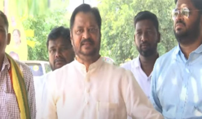 Harsha Kumar: ఎన్ని అక్రమ కేసులు పెట్టినా చంద్రబాబును ఏమీ చేయలేరు ...