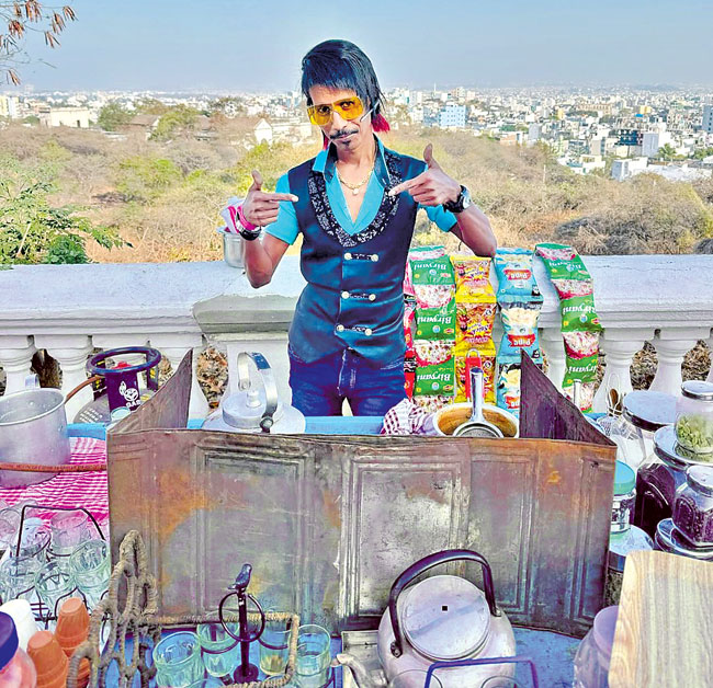 Dolly Chaiwala: సెలబ్రి‘టీ ’ | nagpur-based-tea-seller-dolly-chaiwala ...