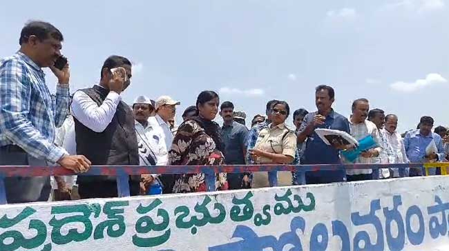 Polavaram: చంద్రబాబు పోలవరం సందర్శన .. ఏర్పాట్లను పరిశీలించిన మంత్రి ...