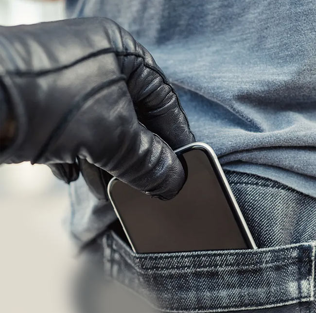 Phone snatched: డీఐజీ ఫోన్‌నే లాక్కెళ్లిన దుండగులు.. | assam-digs ...