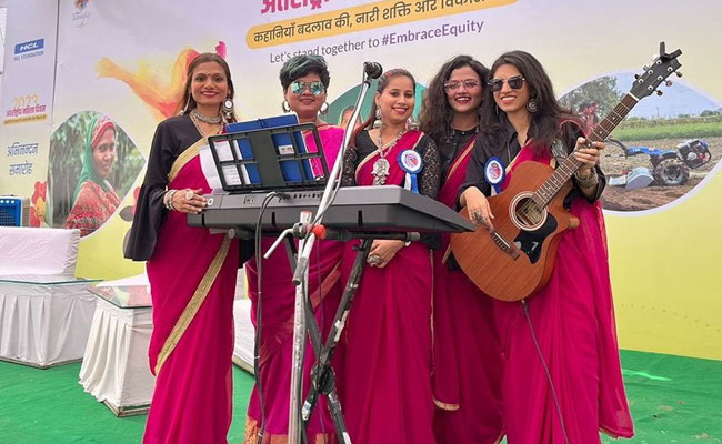 Music band: చీర కట్టుతో రాక్‌ బ్యాండ్‌.. ఈ ‘శారీ’ వెనుక స్టోరీ తెలుసా ...
