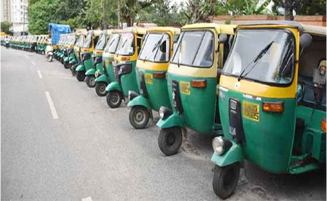 Bengaluru: ఆటో డ్రైవర్లకు సమస్యగా మారిన ఉచిత పథకం.. | an-autorickshaw ...