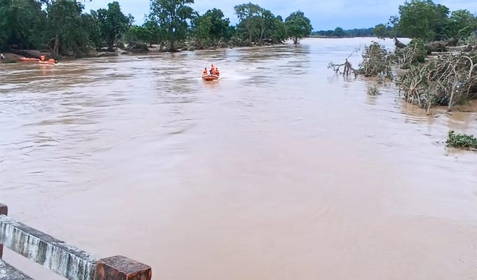 MUlugu: జంపన్న వాగులో గల్లంతైన మొత్తం 8మంది మృతదేహాలు లభ్యం | a-total ...