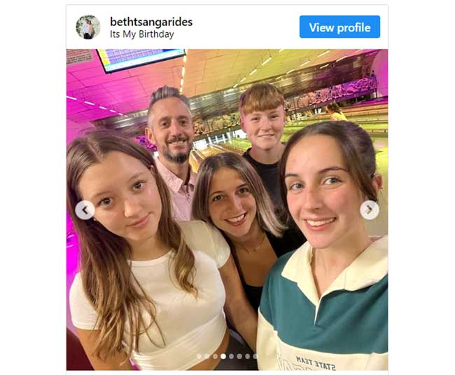 ఈ అందమైన అమ్మాయి.. నవ్వినా, ఏడ్చినా ప్రమాదమేనట | english-woman-beth ...