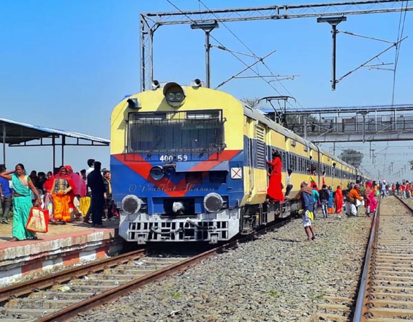 Bihar local train: ప్రయాణం మధ్యలోనే రైలును వదిలేసి.. మద్యం మత్తులో ...