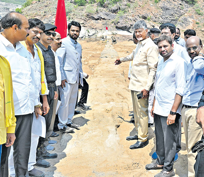 Polavaram: ఈ నష్టానికి బాధ్యులెవరు? | cm-chandra-babu-questioned-enc ...