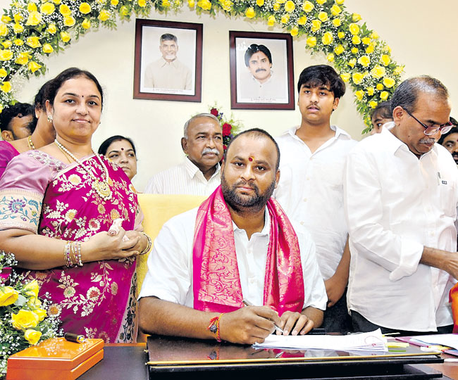 Ramprasad Reddy: నేనూ రోడ్డు ప్రమాద బాధితుడినే: ఏపీ మంత్రి రాంప్రసాద్ ...