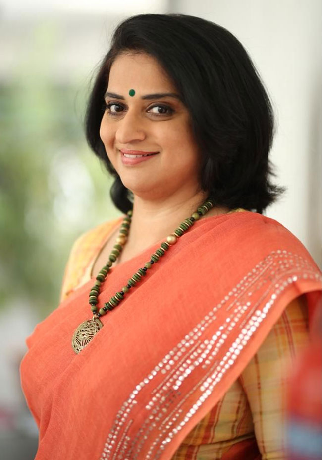 Pavitra Lokesh: నా కెరీర్‌పై బ్లాక్‌ మార్క్‌ పెట్టాలని చూశారు: పవిత్రా ...