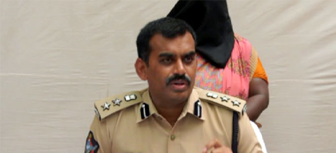 తిరుపతిలో కరోనా మృతుల బంగారం మాయం | Tirupati-Urban-SP-Ramesh-Reddy ...