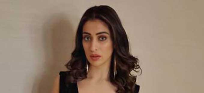 బాలయ్య చిత్రంలో నాయికగా రాయ్‌లక్ష్మి? | rai-lakshmi-is-heroin-in ...