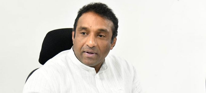 Mekapati Goutham Reddy: గౌతమ్‌రెడ్డి హఠాన్మరణంపై ప్రముఖుల దిగ్భ్రాంతి ...