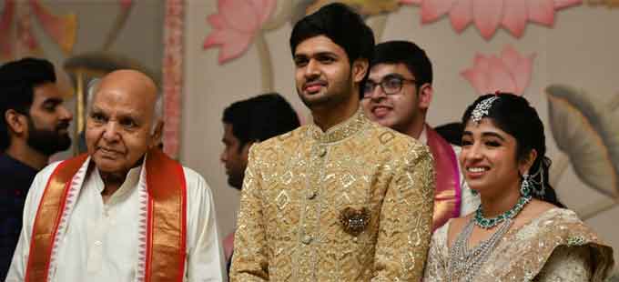 రామోజీ ఇంట కల్యాణం.. ఘనంగా బృహతి-అక్షయ్‌ వివాహ వేడుక | ramoji-rao-grand ...