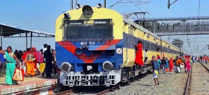 Bihar local train: ప్రయాణం మధ్యలోనే రైలును వదిలేసి.. మద్యం మత్తులో ...