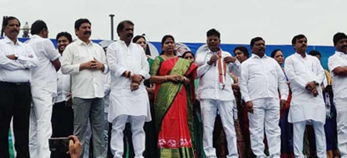 YSRCP: వైకాపా అధికారంలోకి వచ్చాకే సామాజిక న్యాయం: రెండో రోజు బస్సు ...