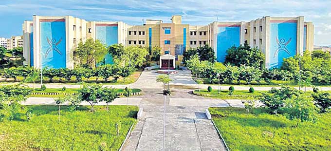 RGUKT-Basara: బాసర ట్రిపుల్‌ ఐటీకి డైరెక్టర్ నియామకం.. ఉపయోగం లేదన్న ...