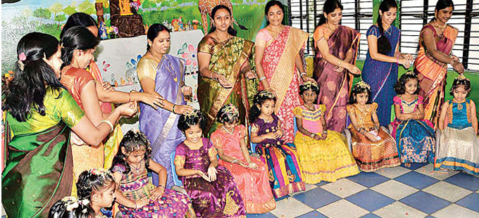 గొబ్బిళ్లూ... భోగిపళ్లూ... ఇవే సందళ్లు | interesting-story-and-facts ...