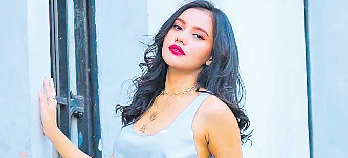 ఇండోనేషియాలో.. బాలీవుడ్‌ గీతం | all-you-need-to-know-about-indonesian ...