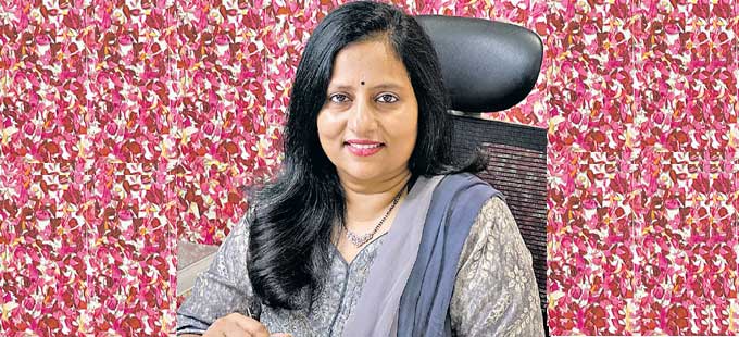 Kalidindi Vedavati: ఎన్‌ఆర్‌ఐల ఆస్తులు.. లెక్కలు చూస్తున్నా | success ...
