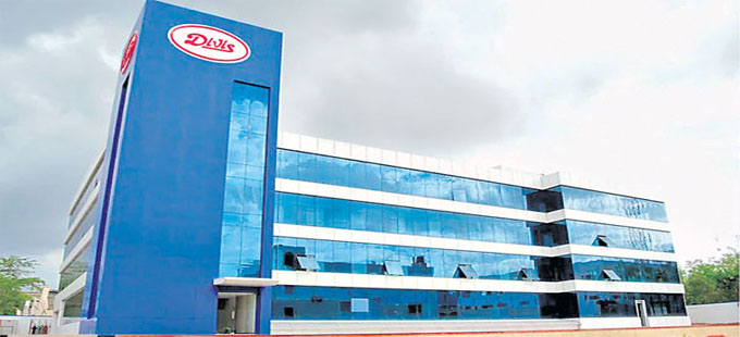 దివీస్‌ ల్యాబ్స్‌ నికర లాభం రూ.321 కోట్లు | divis-labs-4th-quarter-results