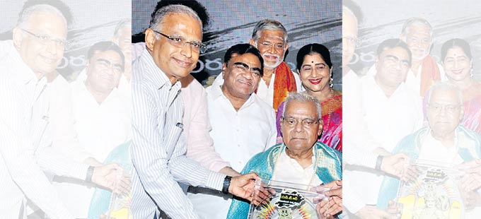 NTR: ఎన్టీఆర్‌ మళ్లీ పుట్టాల్సిందే | tollywood-senior-stars-felicitated ...