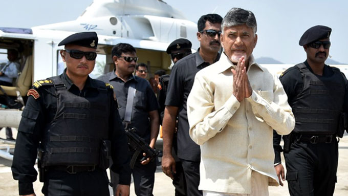 ChandraBabu: చంద్రబాబు ఎక్కడుంటే.. కమాండోలు అక్కడే | general
