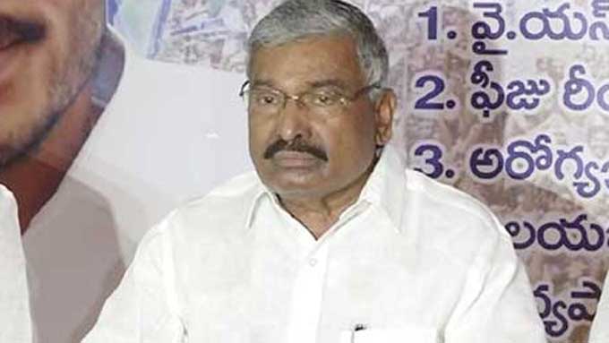 YSRCP: మంత్రి పెద్దిరెడ్డిని అడ్డుకున్న వైకాపా కార్యకర్తలు | ysrcp ...