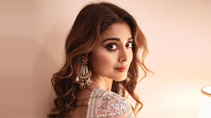 Shriya saran: ఇప్పటికీ రజనీకాంత్‌ సలహానే పాటిస్తున్నా | shriya-saran ...