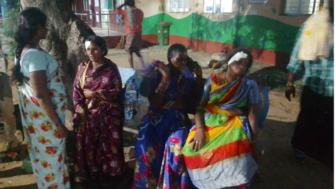 Repalle: రేపల్లె సమీపంలో ట్రాక్టరు బోల్తా.. 20 మందికి గాయాలు | twenty ...