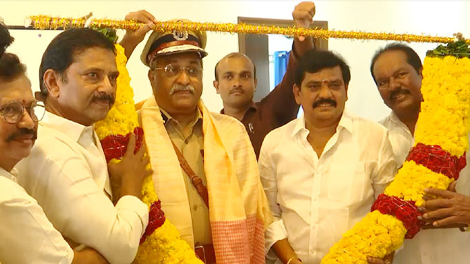 AB Venkateswara Rao: అన్యాయాన్ని ఎదురిస్తూనే ఉంటా.. నా పోరాటం ఆగదు ...