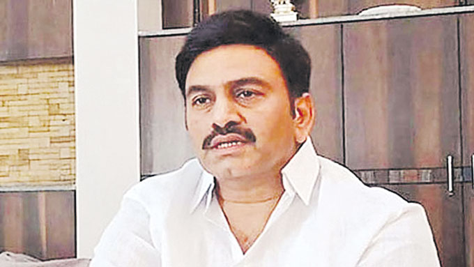 Raghurama: జగన్‌పై హత్యాయత్నం కేసు పెట్టాలి | raghurama-krishna-raju ...