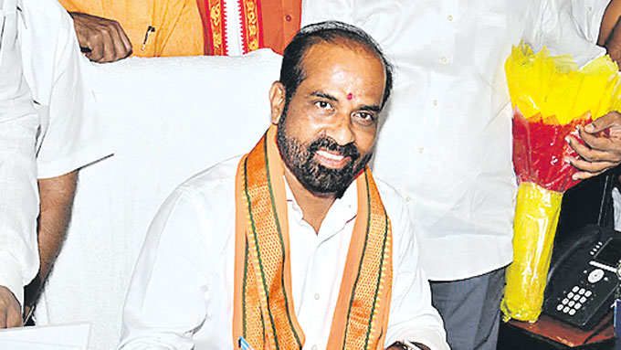 Satya Kumar: వైద్య ఆరోగ్య శాఖ నిధులను మళ్లించారు | satya-kumar-takes ...