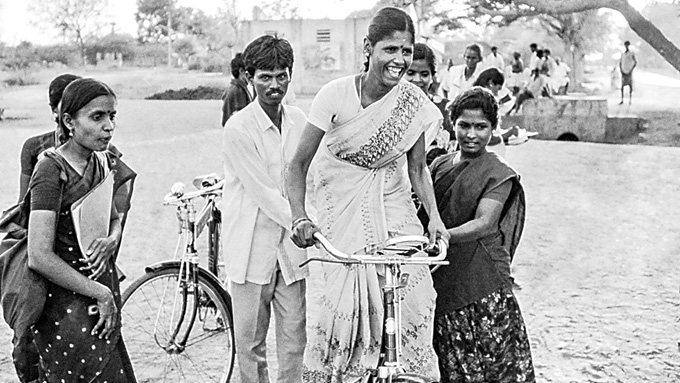 Women Power: ఓ విప్లవంగా... సైక్లింగ్‌ | lets-instill-awareness-among ...