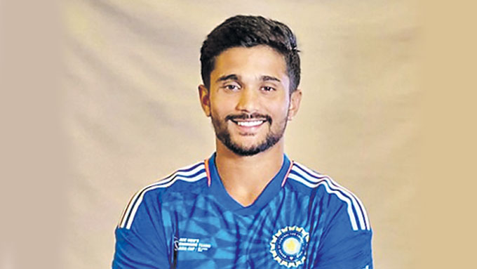 Niteesh: నితీశ్‌ వచ్చేశాడు | niteesh-enter-in-team-india