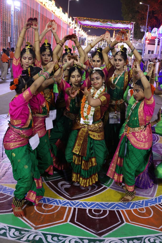 Tirumala: తిరుమలలో బ్రహ్మోత్సవాలు.. సింహ వాహనం పై శ్రీ మలయప్పస్వామి ...