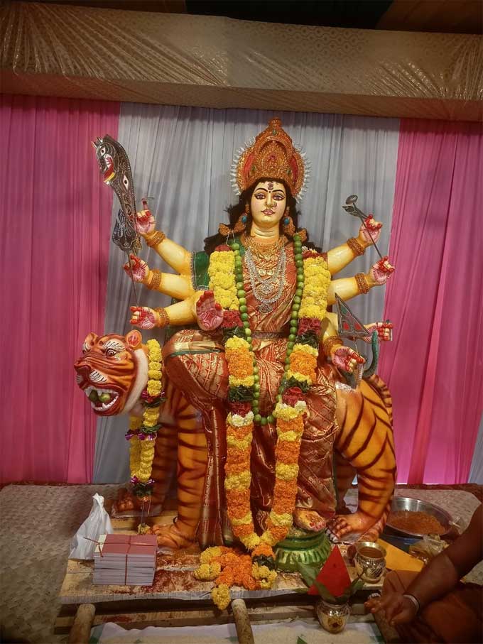 Navaratri: ప్రత్యేక అలంకరణలో దేవీమాతకు పూజలు | Navaratri celebration In ...