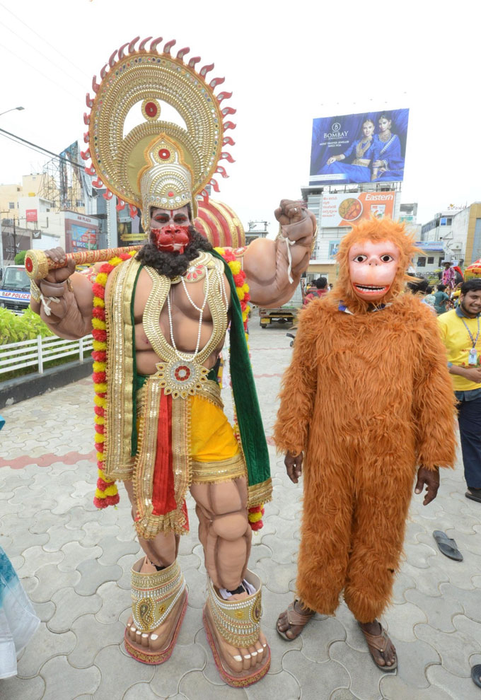 Vijayawada: విజయవాడలో ఘనంగా జగన్నాథ రథయాత్ర | Jagannatha Rathayaathra ...