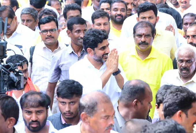 Yuvagalam:నారా లోకేశ్‌ ‘యువగళం’ పునః ప్రారంభం | nara lokesh yuvagalam ...