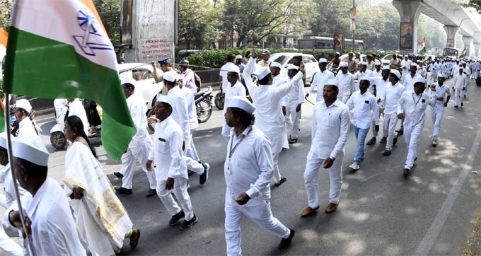 congress : గాంధీ భవన్‌లో కాంగ్రెస్‌ పార్టీ ఆవిర్భావ వేడుకలు ...