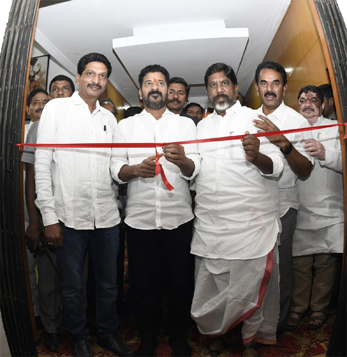 Gaddar: రవీంద్రభారతిలో ప్రజా గాయకుడు గద్దర్ జయంతి | Gaddar birth ...