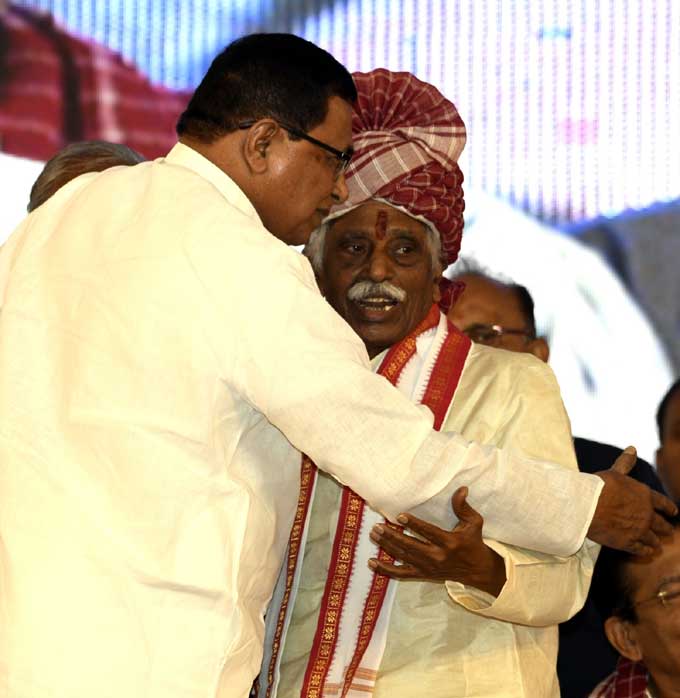 Alai Balai: నాంపల్లిలో బండారు దత్తాత్రేయ ‘అలయ్‍-బలయ్‍’.. హాజరైన ...