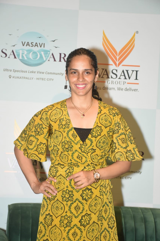 Saina Nehwal: హైటెక్‌ సిటీలో సందడి చేసిన సైనా నెహ్వాల్‌ | Saina Nehwal Launch VASAVI SAROVAR ...