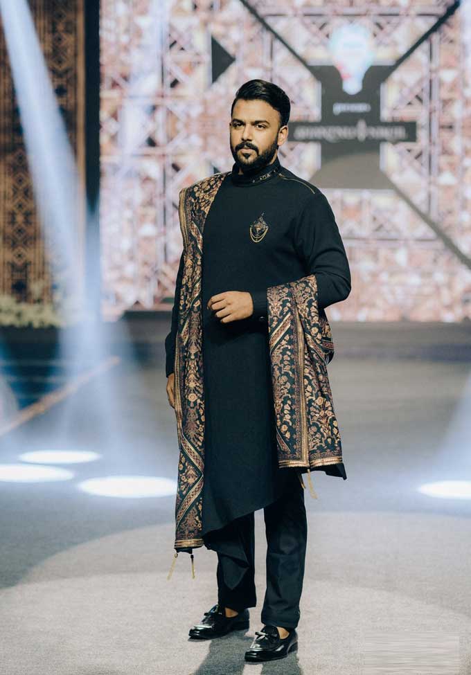 Ramp walk : తారలు దిగివచ్చిన వేళ | actors on ramp walk