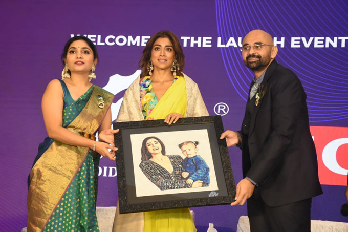 Hyderabad: హైదరాబాద్‌లో సందడి చేసిన నటి శ్రియ | Actress Sriya In Hyderabad