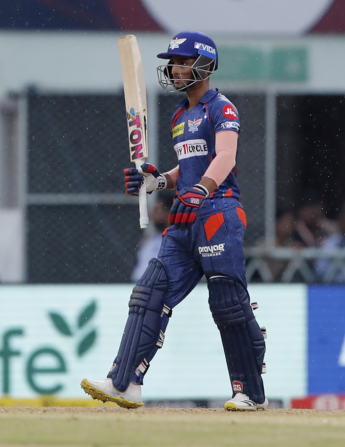 LSG vs CSK : లఖ్‌నవూ, చెన్నై మ్యాచ్‌ రద్దు.. ఇరు జట్లకు చెరో పాయింట్ ...