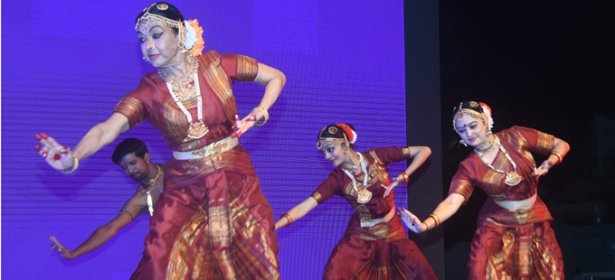 Mallika Sarabhai : ఆకట్టుకున్న నృత్య ప్రదర్శన | Mallika Sarabhai dance ...