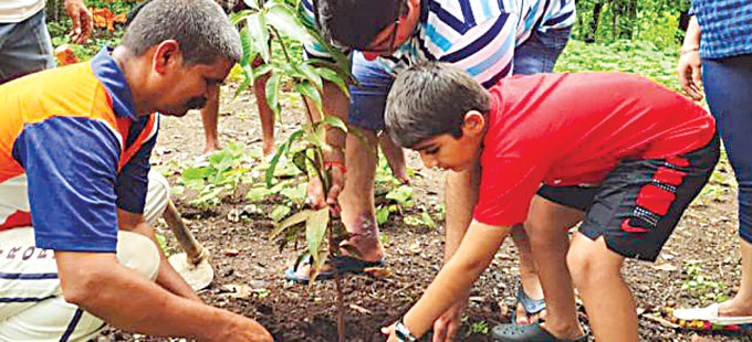 చనిపోతే మొక్కలు నాటుతారు | sunday-item