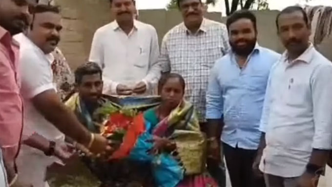 Sake Bharati: సాకే భారతికి సంపంగి రమేష్ ఆర్థిక సహాయం | sampangi ramesh ...